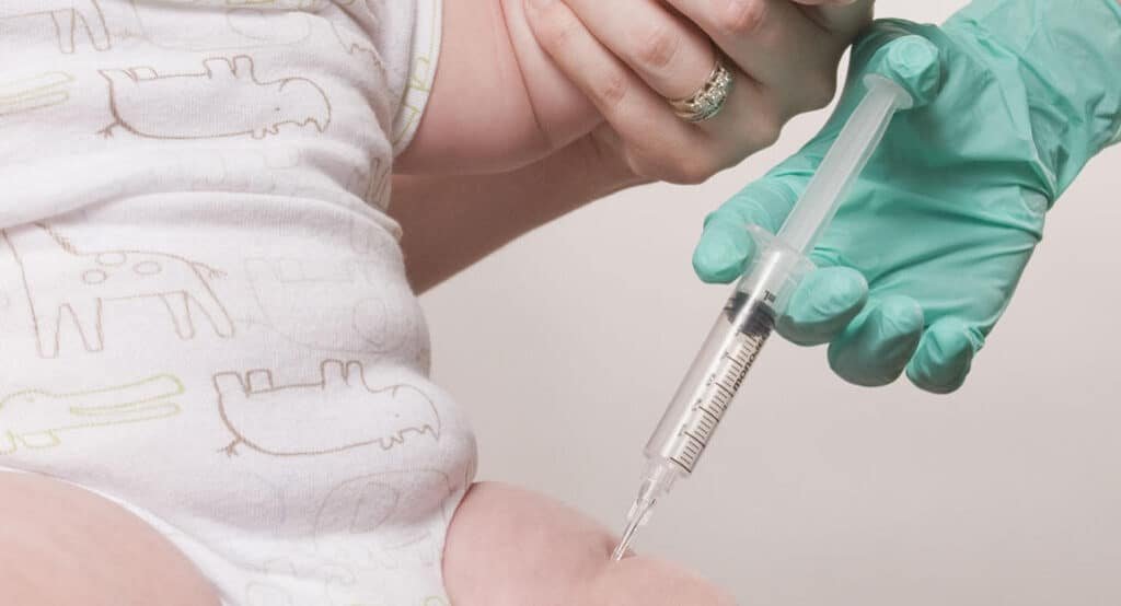 Mengenal Pelbagai Jenis Vaksin Bayi - FirstStep Child Specialist Clinic